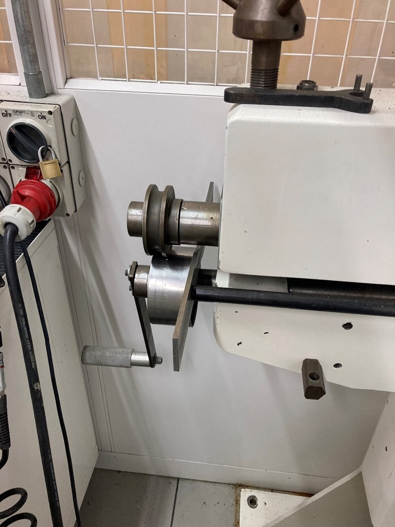 Swager. Manually operated | pressXchange