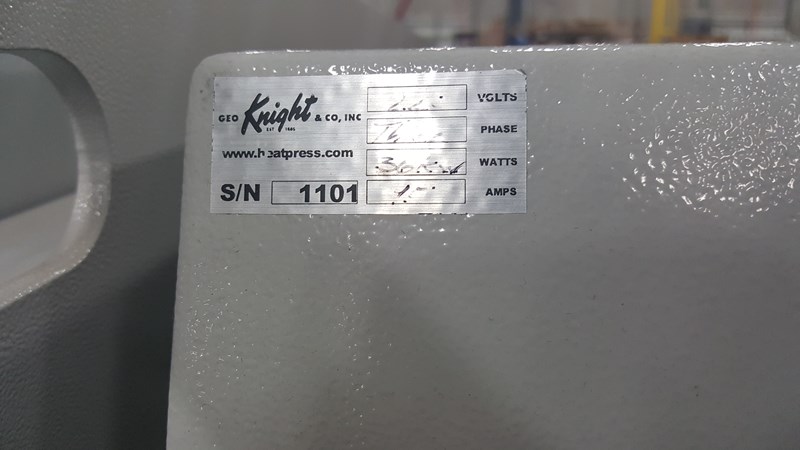 George Knight Co. Heat Press (GeoKnight) Triton 103"x54" Auto Shuttle ...