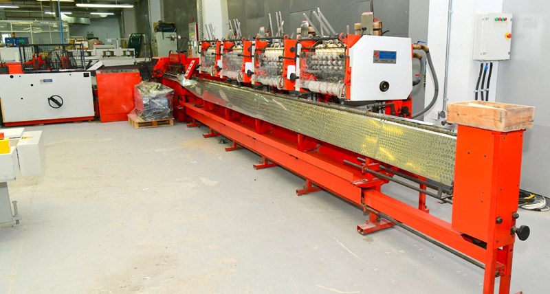 STITCH STAR SADDLE STITCHER WITH FEEDER&3-KNIFE TRIMMER 4 AUTO FEEDERS ...