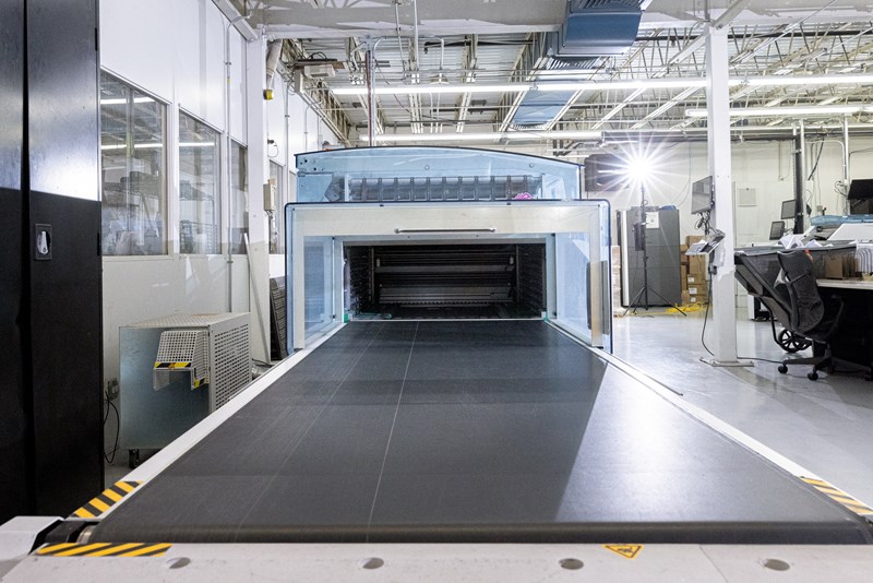 Canon ProStream 1800 & Hunkeler Roll to Sheet Line | pressXchange