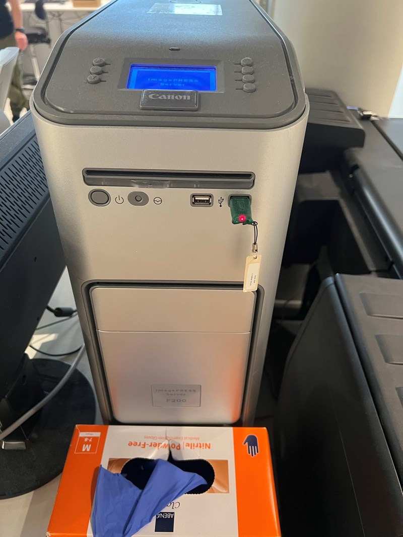 Canon ImagePress C800 with Tree-Knife Trimmer and Square Fold ...