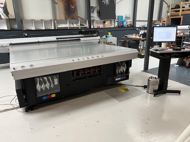 2019 CANON OCE ARIZONA 1380XT FLATBED UV PRINTER WITH 2.2M ROLL UNIT ...