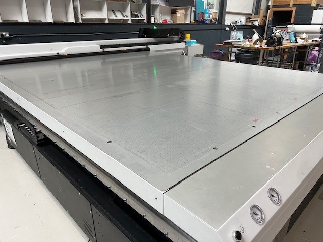 2019 CANON OCE ARIZONA 1380XT FLATBED UV PRINTER WITH 2.2M ROLL UNIT ...