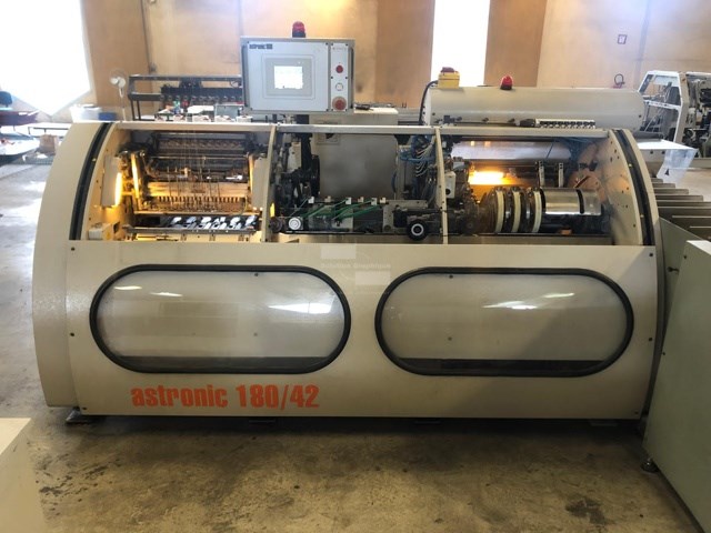 Meccanotecnica Aster Multiplex Plus gathering and sewing line | pressXchange