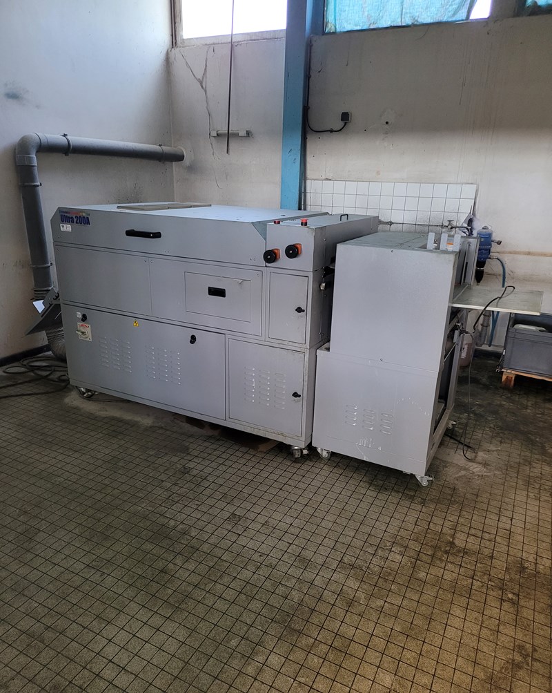 Duplo Ultra 200 A UV coater | pressXchange