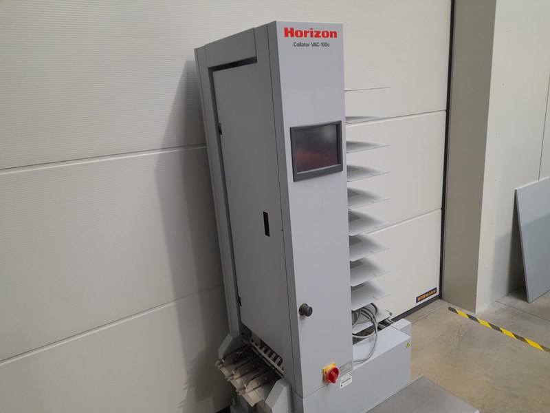 Horizon VAC-100 c | collator | 10 stations | 2009 | pressXchange