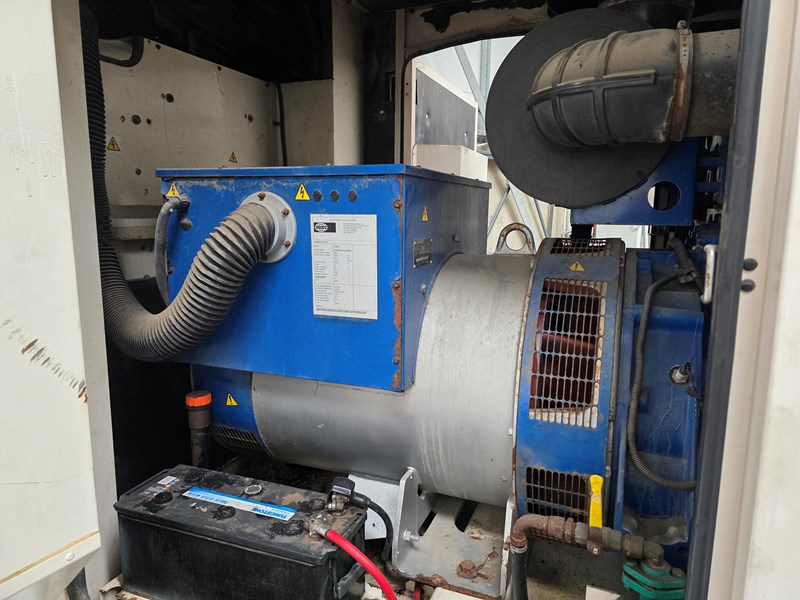 FG Wilson P450E1 450 KVA 3 Phase Generator | pressXchange