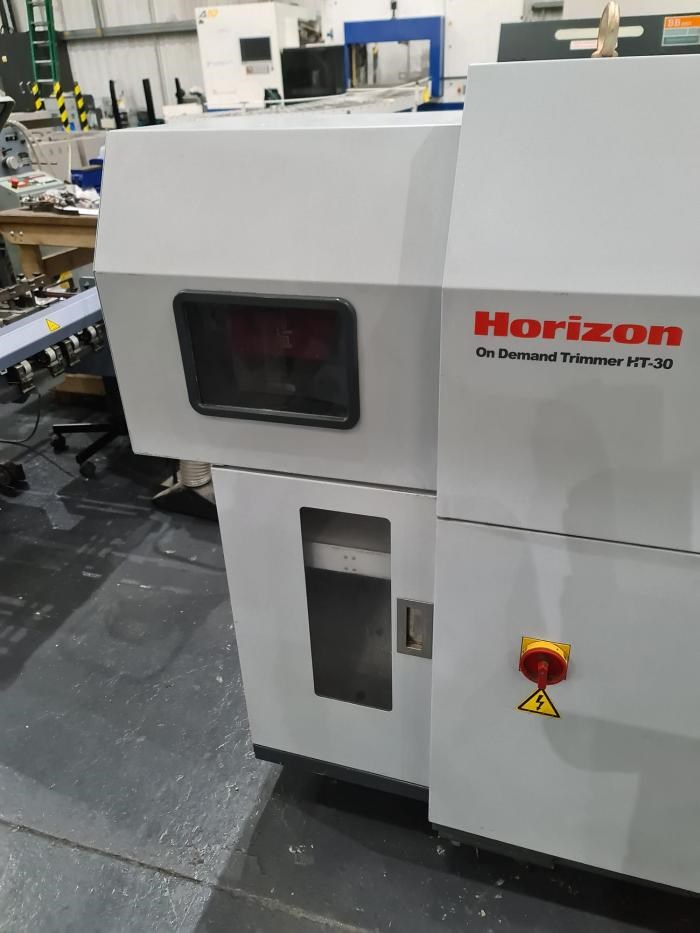 HORIZON HT 30 THREE SIDE TRIMMER | pressXchange